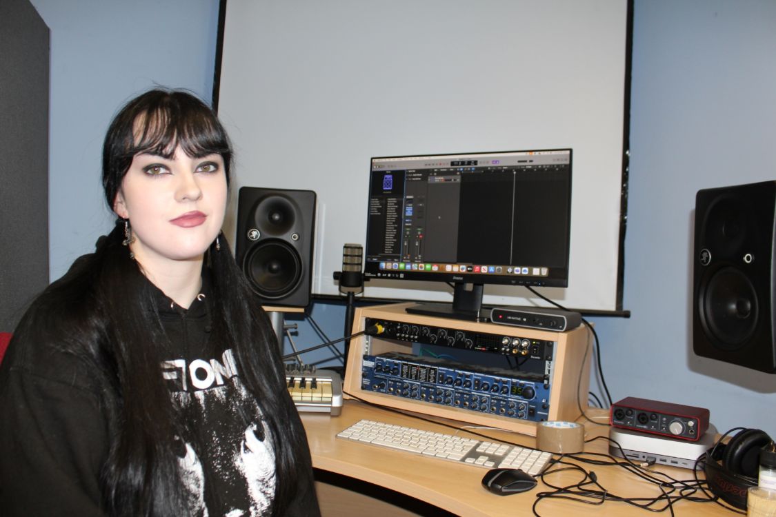 College Hits Right Note for Holly - SERC