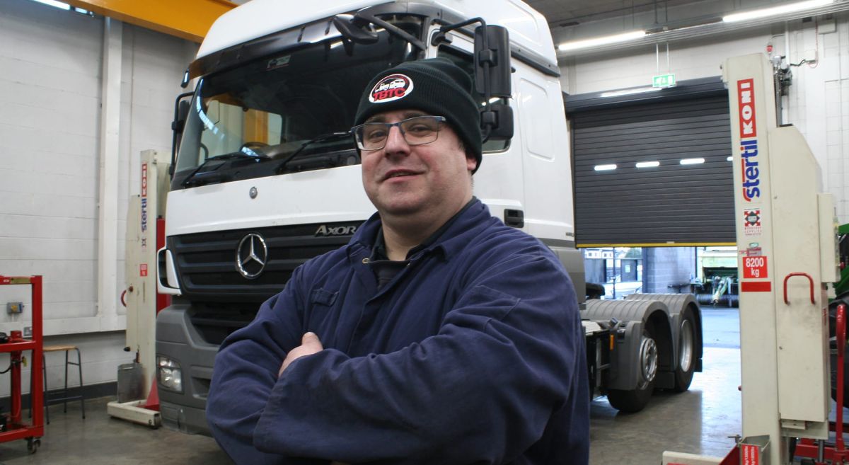 NIAW23 - Apprenticeship Leads to Career Change for Mark - SERC