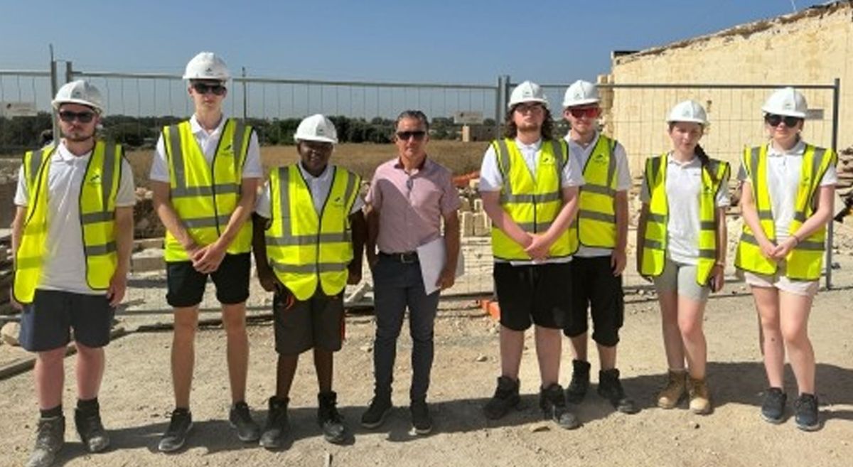 Students on Site in Malta Gain Fresh Perspective - SERC