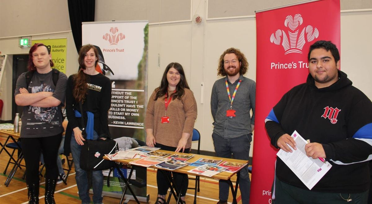 Lisburn Campus kicks off SU Freshers Fair - SERC