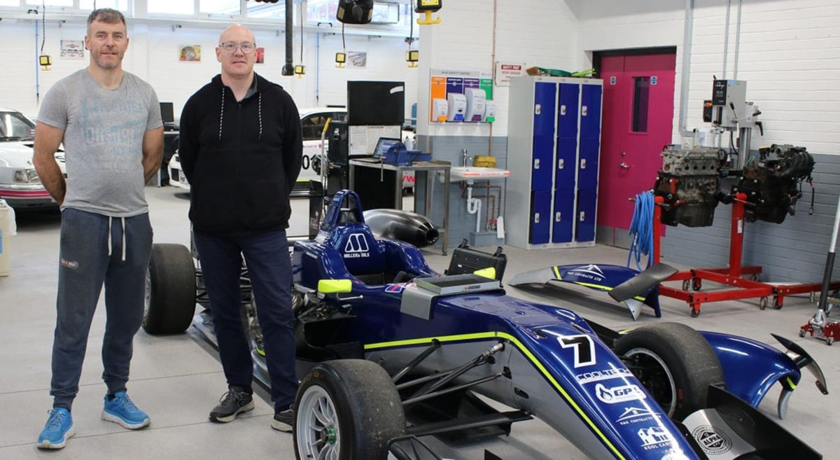 SERC Motorsport Students Get Up Close with Formula 3 Race Car - SERC
