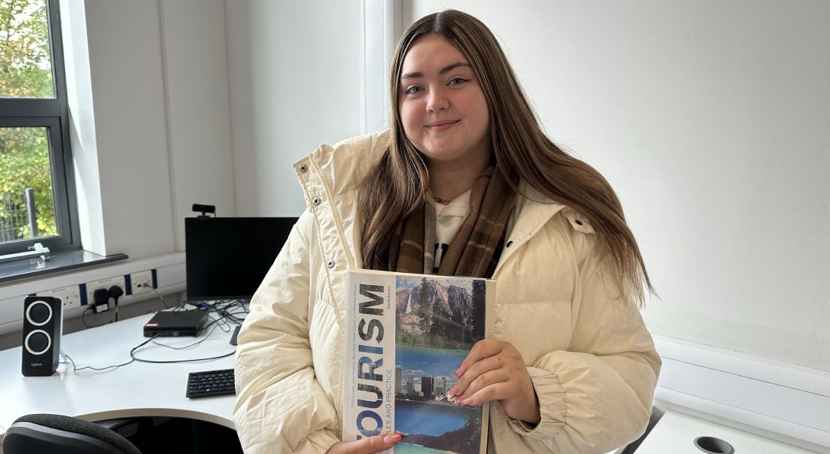 Ellie Plans Her Journey to University With SERC - SERC