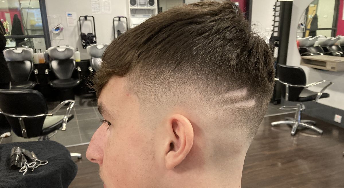 Barbering Blaine Returns to SERC for Demo - SERC