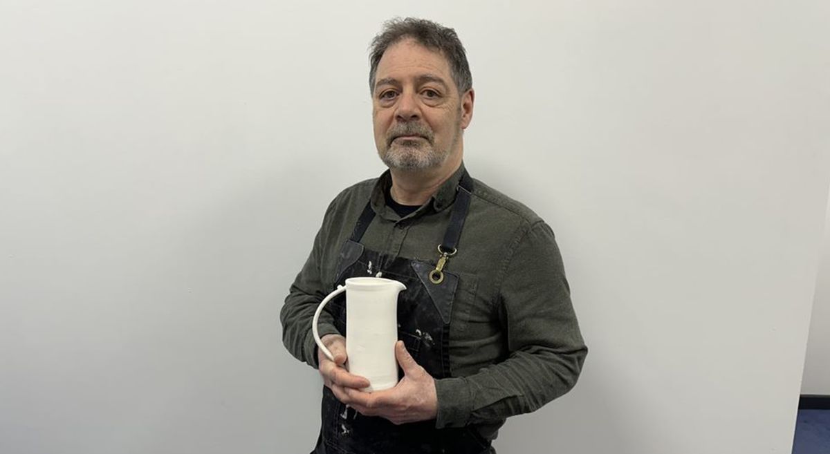 Stephen Shapes His Ceramics Skills at SERC - SERC